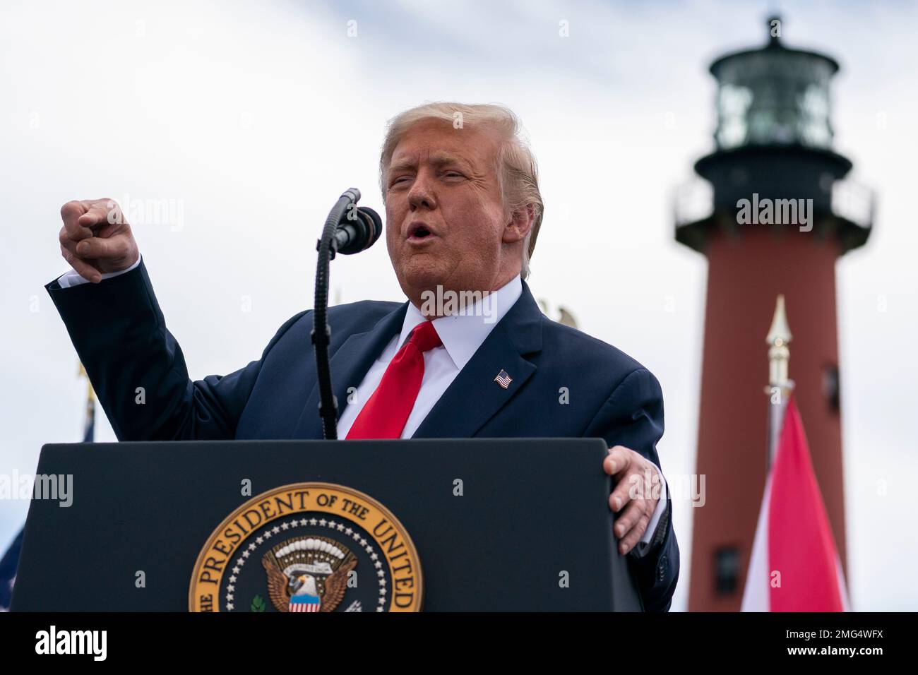President Donald Trump delivers remarks on the environment at Jupiter ...