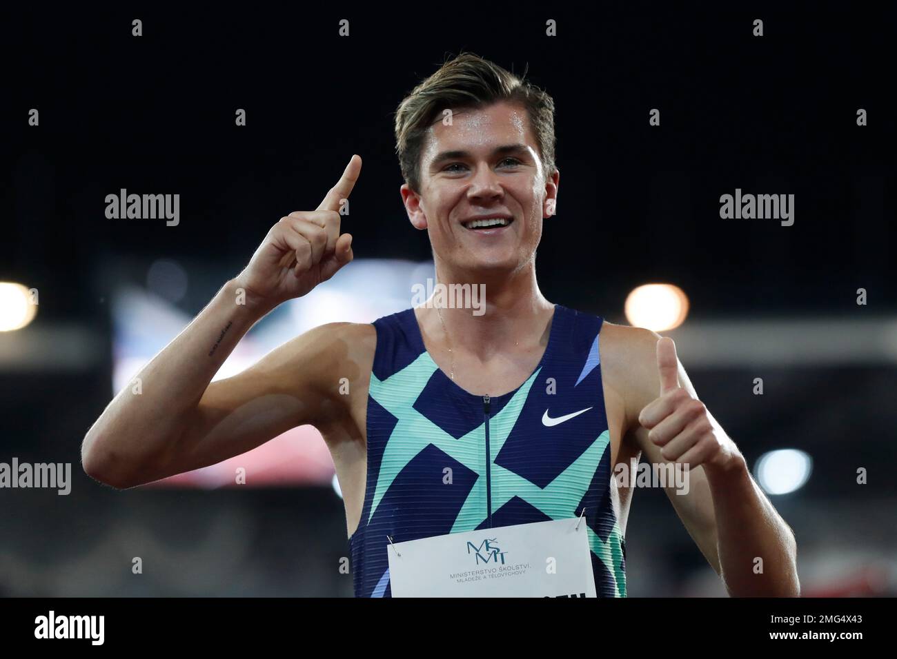Jakob Ingebrigtsen of Norway celebrates after winning the 1500 meters ...