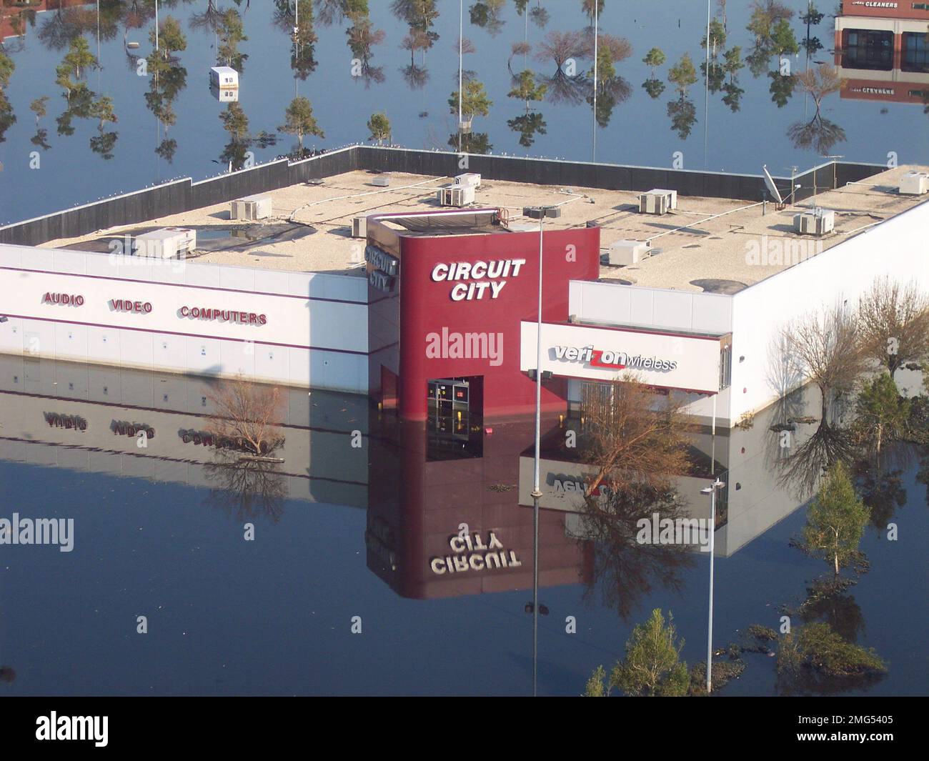 Aftermath - Flooding - Miscellaneous - 26-HK-36-229. close-up aerial ...