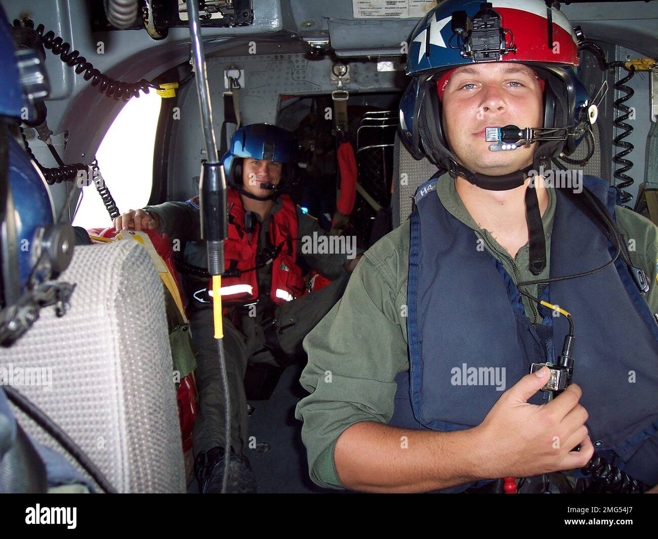 Coast Guard Personnel - Miscellaneous - 26-HK-90-76. CG pilots and crew ...
