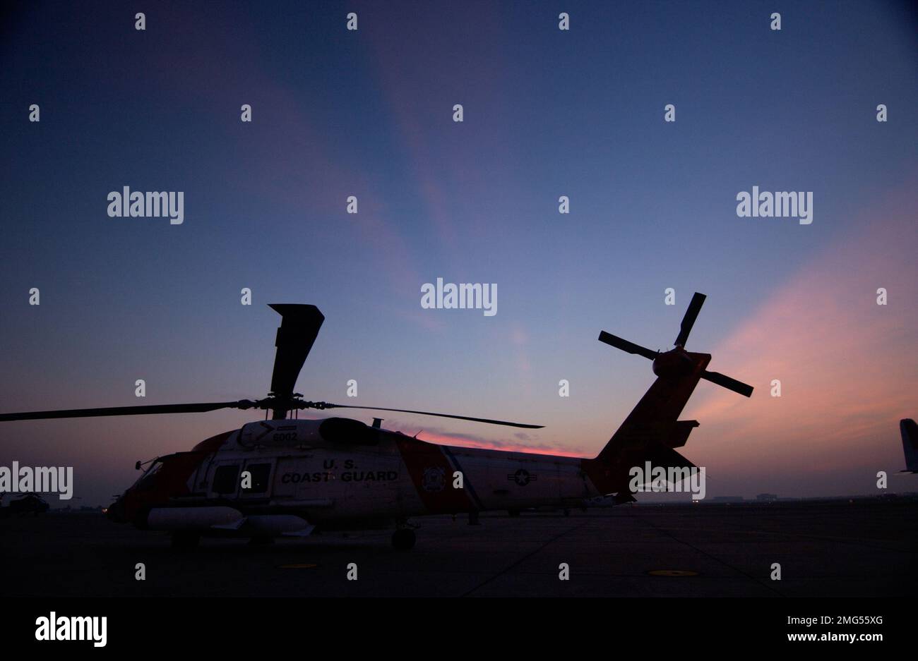 Aircrafts - HH-60 Jayhawk - 26-HK-53-78. HH-60 on flight line at ...