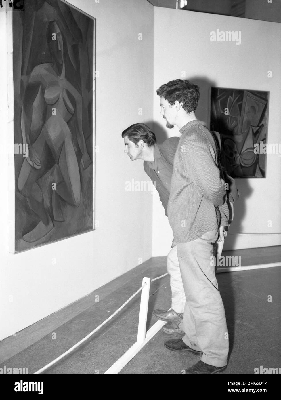 Bob Lynn, left, and Ian Gordon, two art students from Edinburgh ...