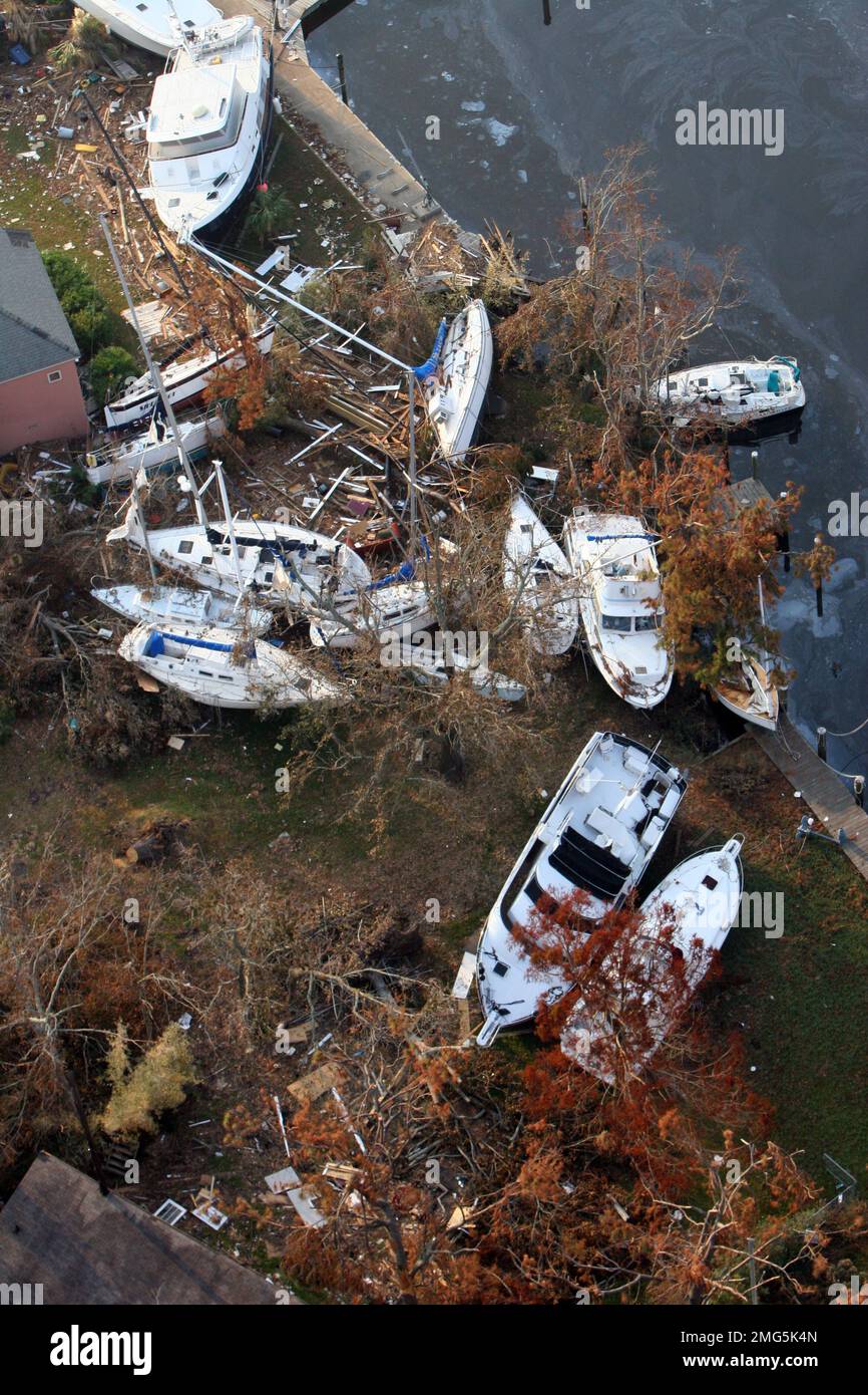 Aftermath - Aerial - 26-HK-296-49. Hurricane Katrina Stock Photo - Alamy