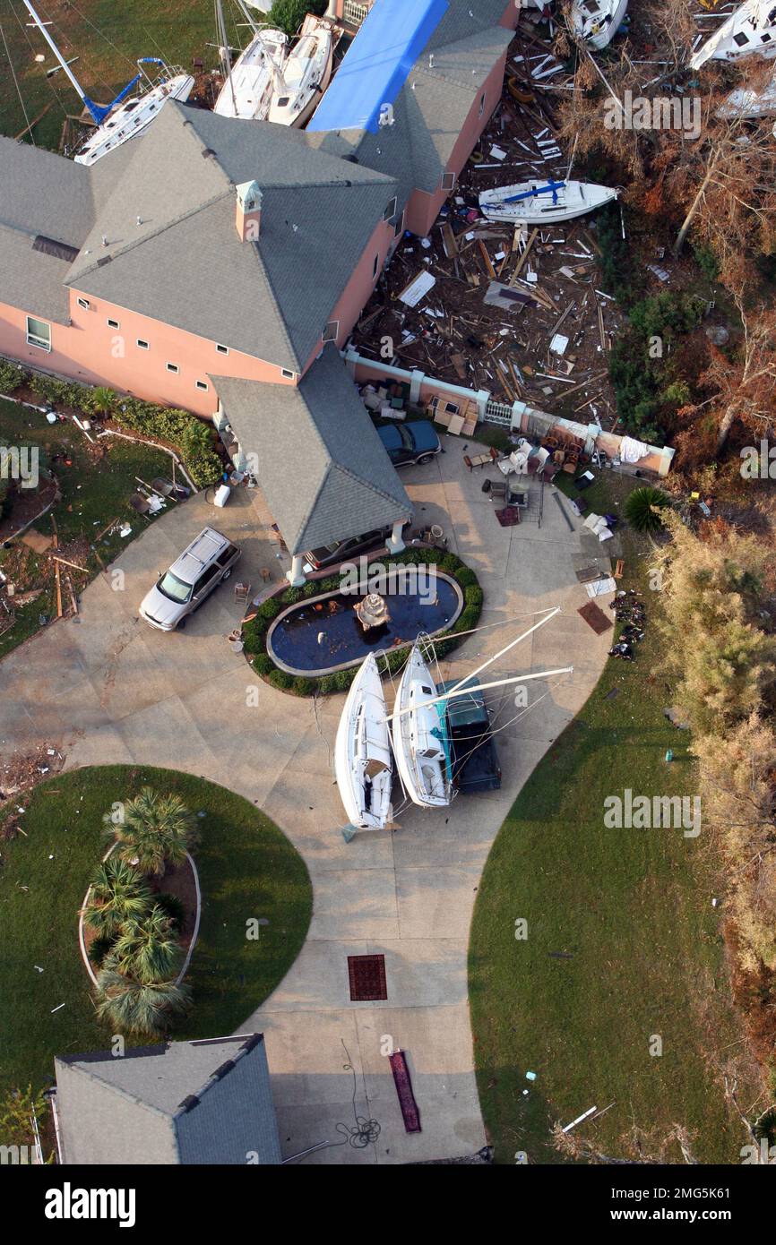 Aftermath - Aerial - 26-HK-296-50. Hurricane Katrina Stock Photo - Alamy