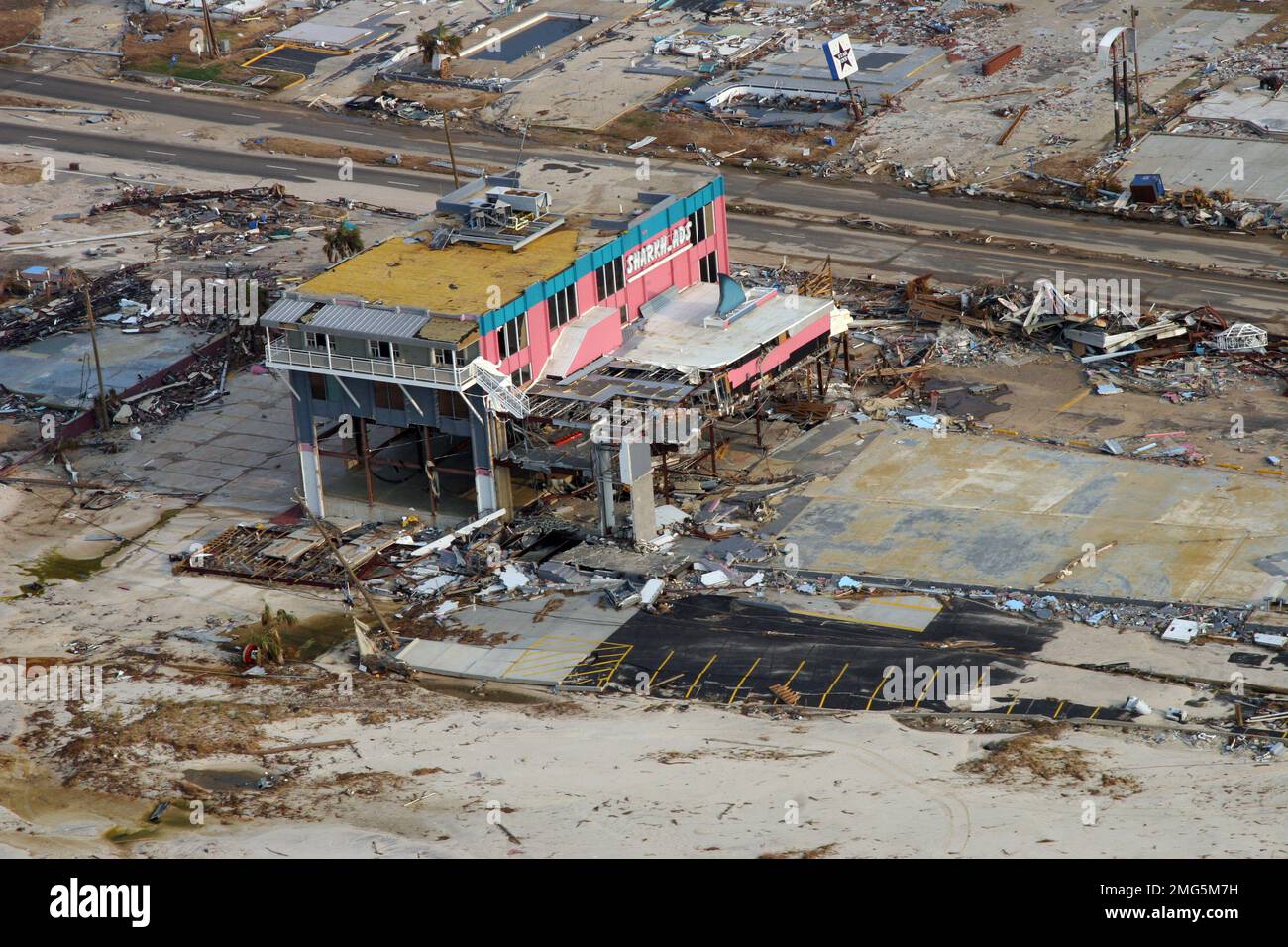 Aftermath - Aerial - 26-HK-296-80. Hurricane Katrina Stock Photo - Alamy