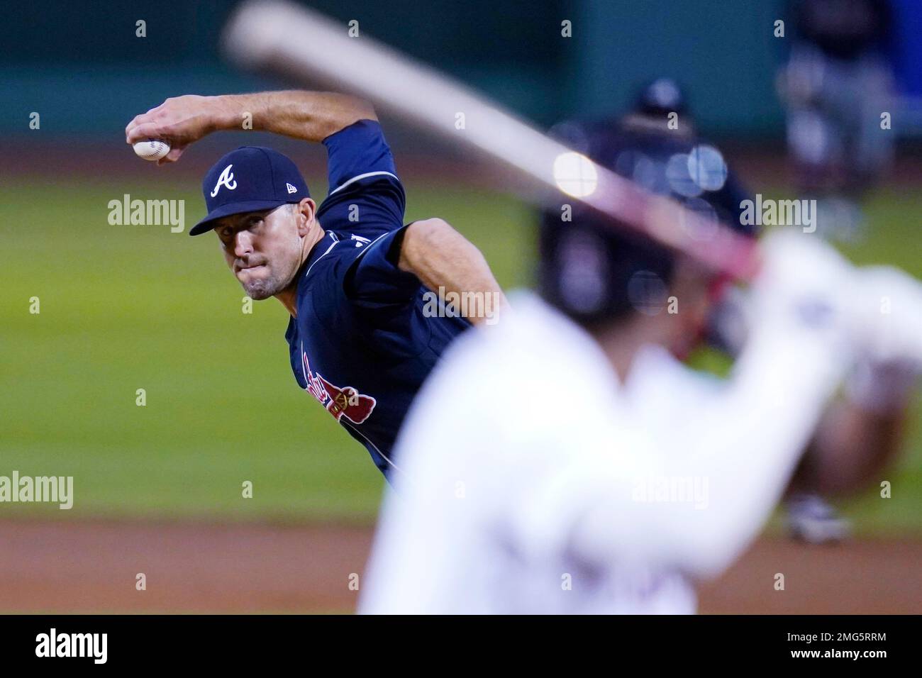 Atlanta Braves relief pitcher Darren O'Day delivers during a baseball ...