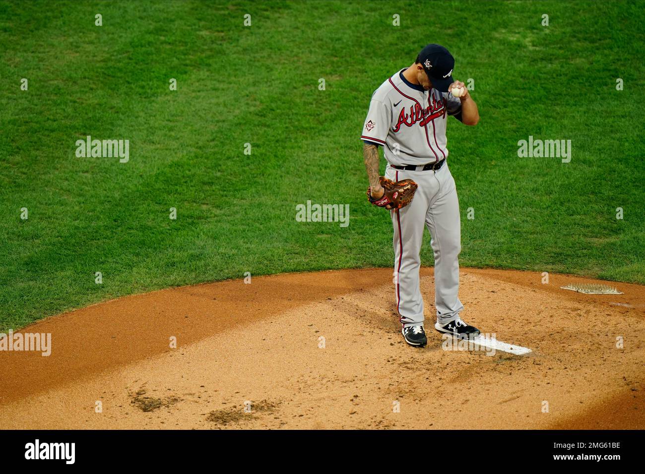 Atlanta Braves' Tommy Milone plays during a baseball game against the ...