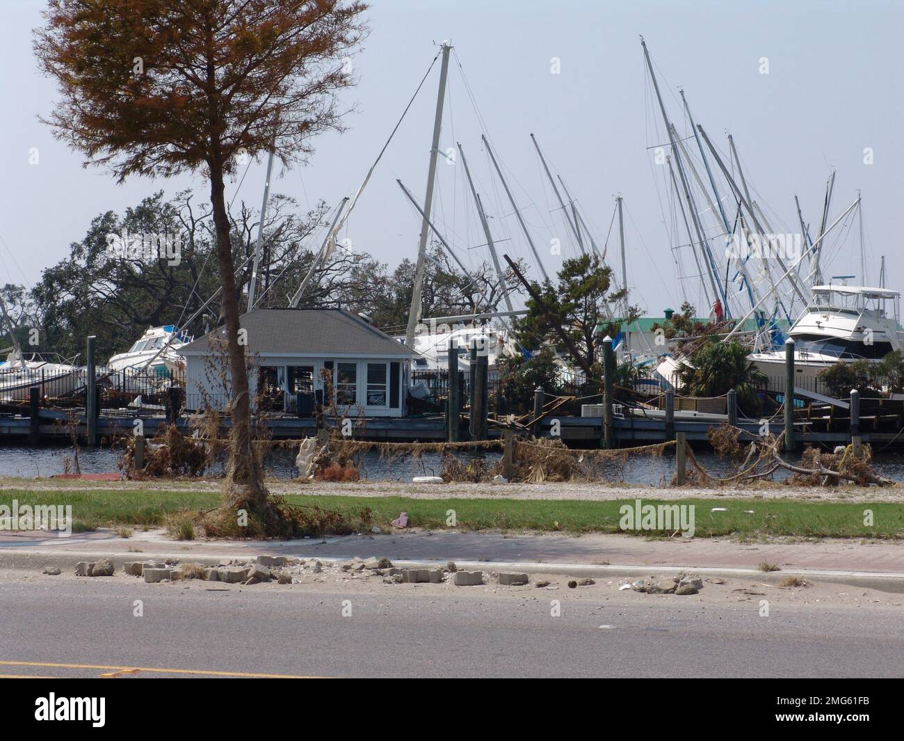 ESU Incident Command Post New Orleans - Katrina Sector - 26-HK-305-33 ...