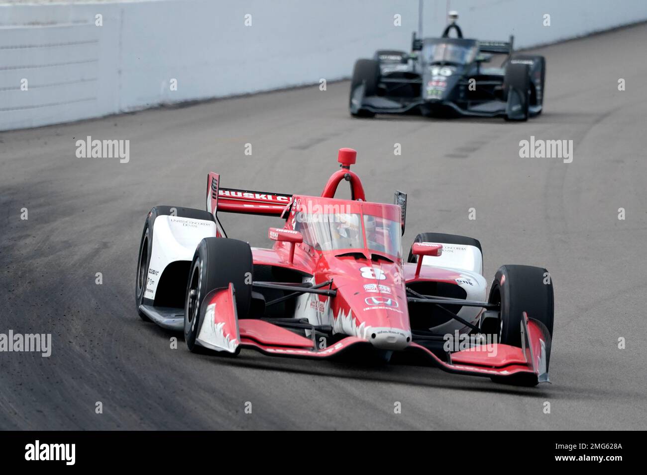 Marcus Ericsson (8) leads Felix Rosenqvist (10) during the IndyCar auto ...