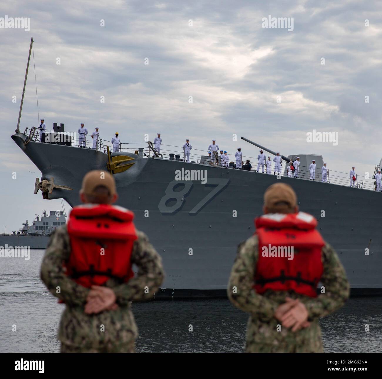 220822-N-KY668-1046 NAVAL STATION MAYPORT, Fla. (Aug. 22, 2022) Sailors ...