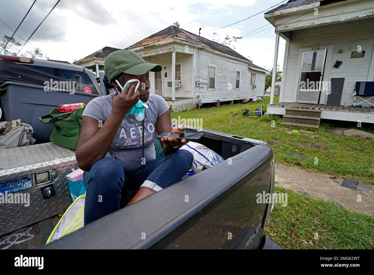 Linda Smoot, who evacuated from Hurricane Laura in a pickup truck with ...
