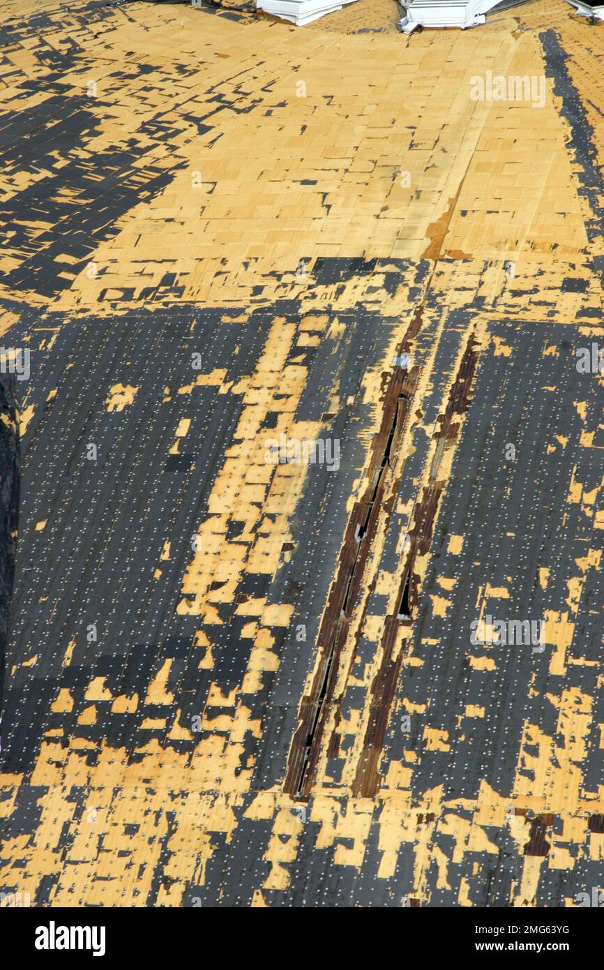 Aftermath - Aerial - 26-HK-296-246. Hurricane Katrina Stock Photo - Alamy