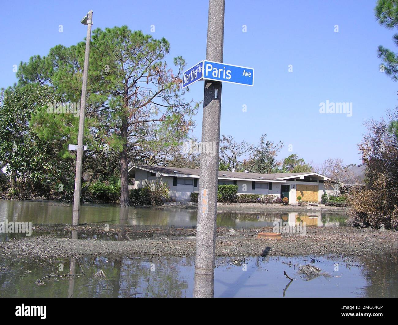 Operation Zephyr - 26-HK-154-215. Images from Lt. Williams. Hurricane ...