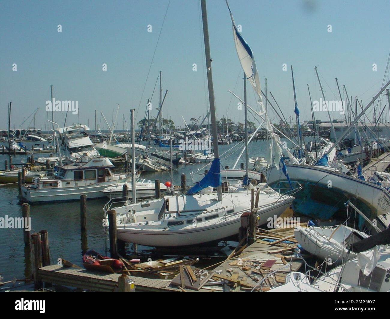 ESU Incident Command Post New Orleans - Katrina Sector - 26-HK-306-30 ...