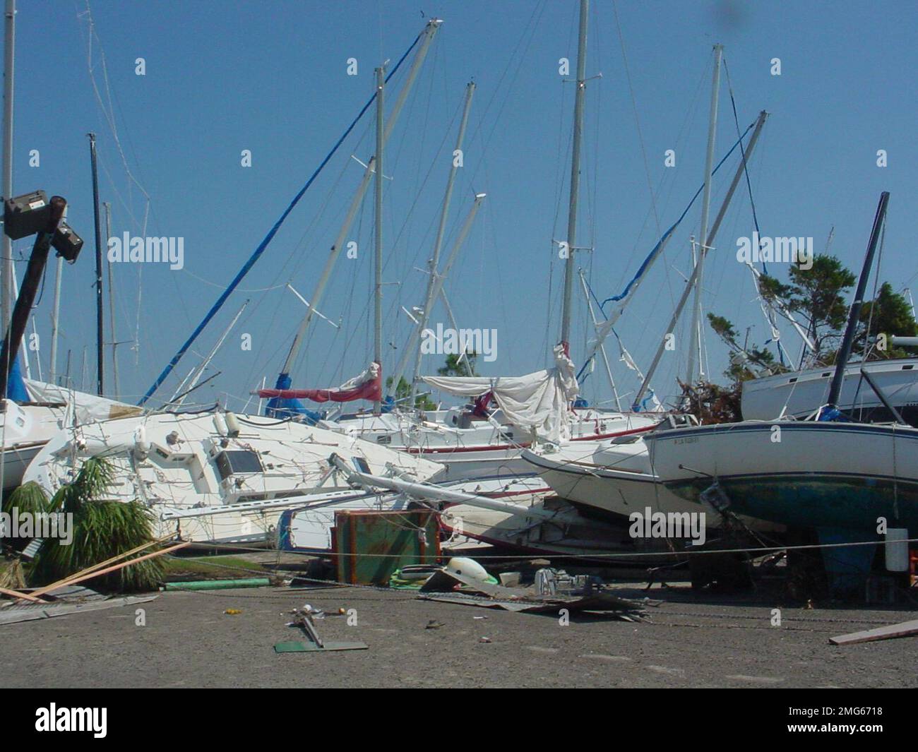 ESU Incident Command Post New Orleans - Katrina Sector - 26-HK-306-45 ...