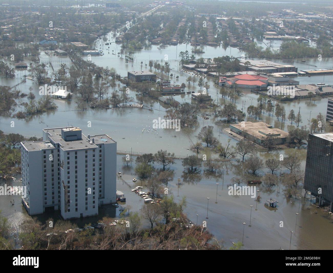 Marine Heavy Helicopter Squadron 772 - 26-HK-334-66. Hurricane Katrina ...