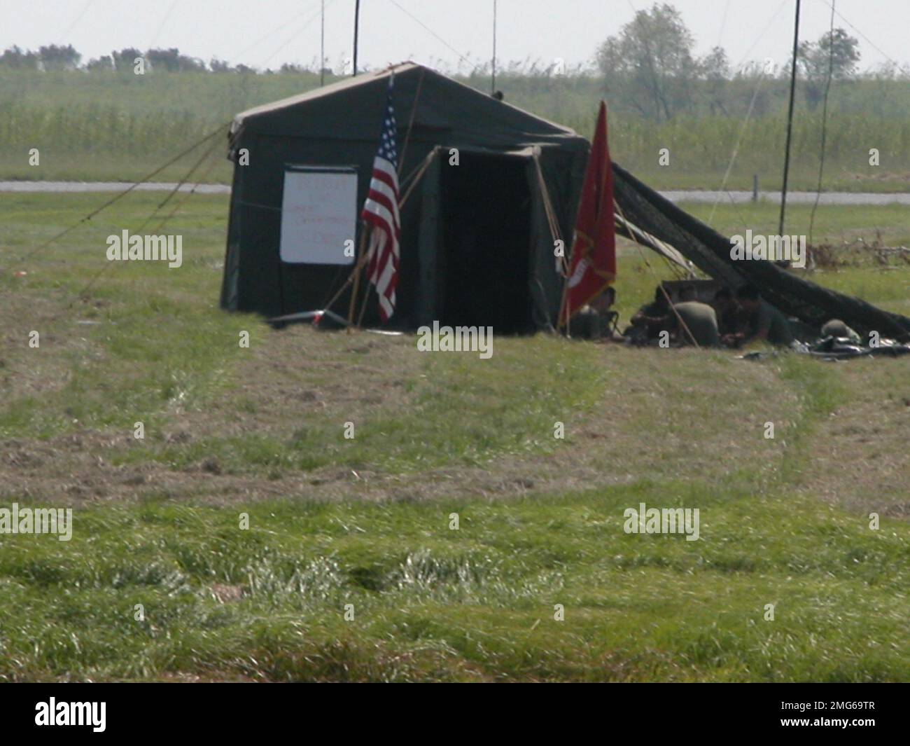 Marine Heavy Helicopter Squadron 772 - 26-HK-334-145. Hurricane Katrina ...