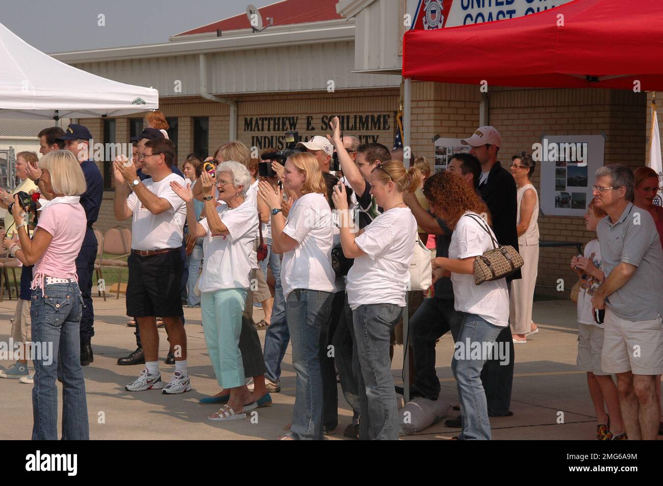 Coast Guard Personnel - Miscellaneous - 26-HK-90-88. civilians and CG ...