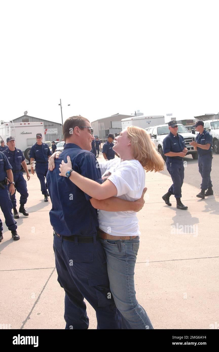 Coast Guard Personnel - Miscellaneous - 26-HK-90-5. Arriving Coast ...
