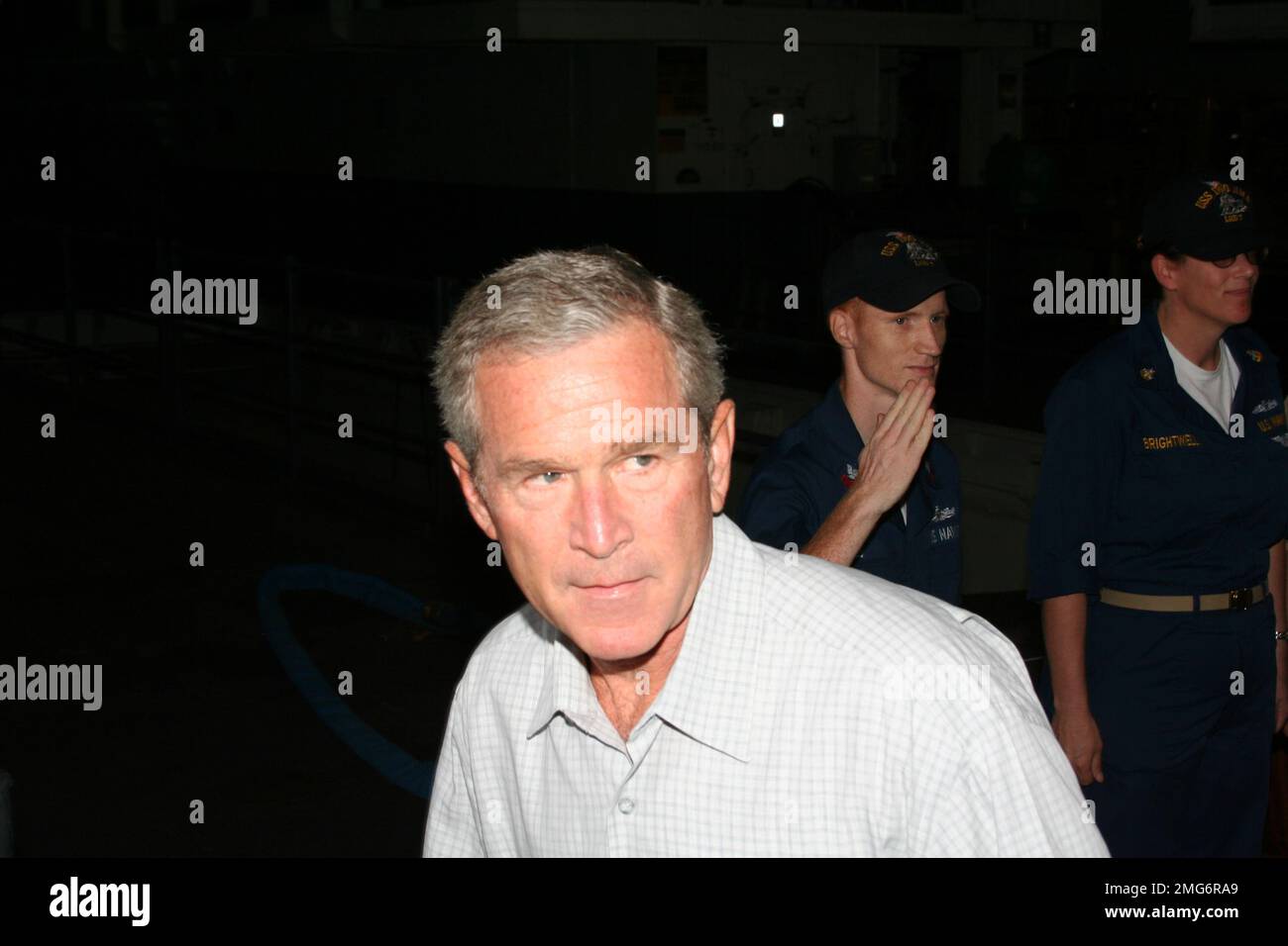 President George W. Bush Visit - 26-HK-6-267. POTUS indoors with USS ...