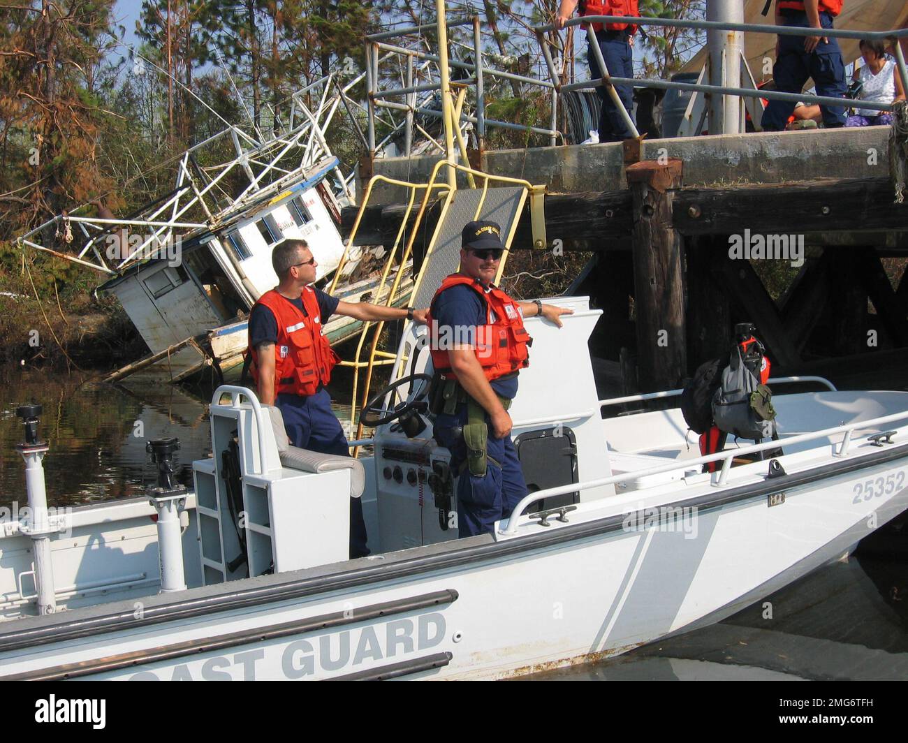Coast guard port security unit hi-res stock photography and images - Alamy