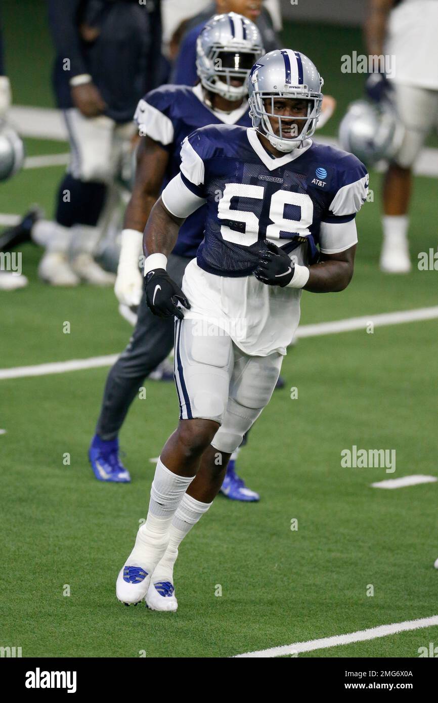 Dallas Cowboys defensive end Aldon Smith (58) chases after a play ...