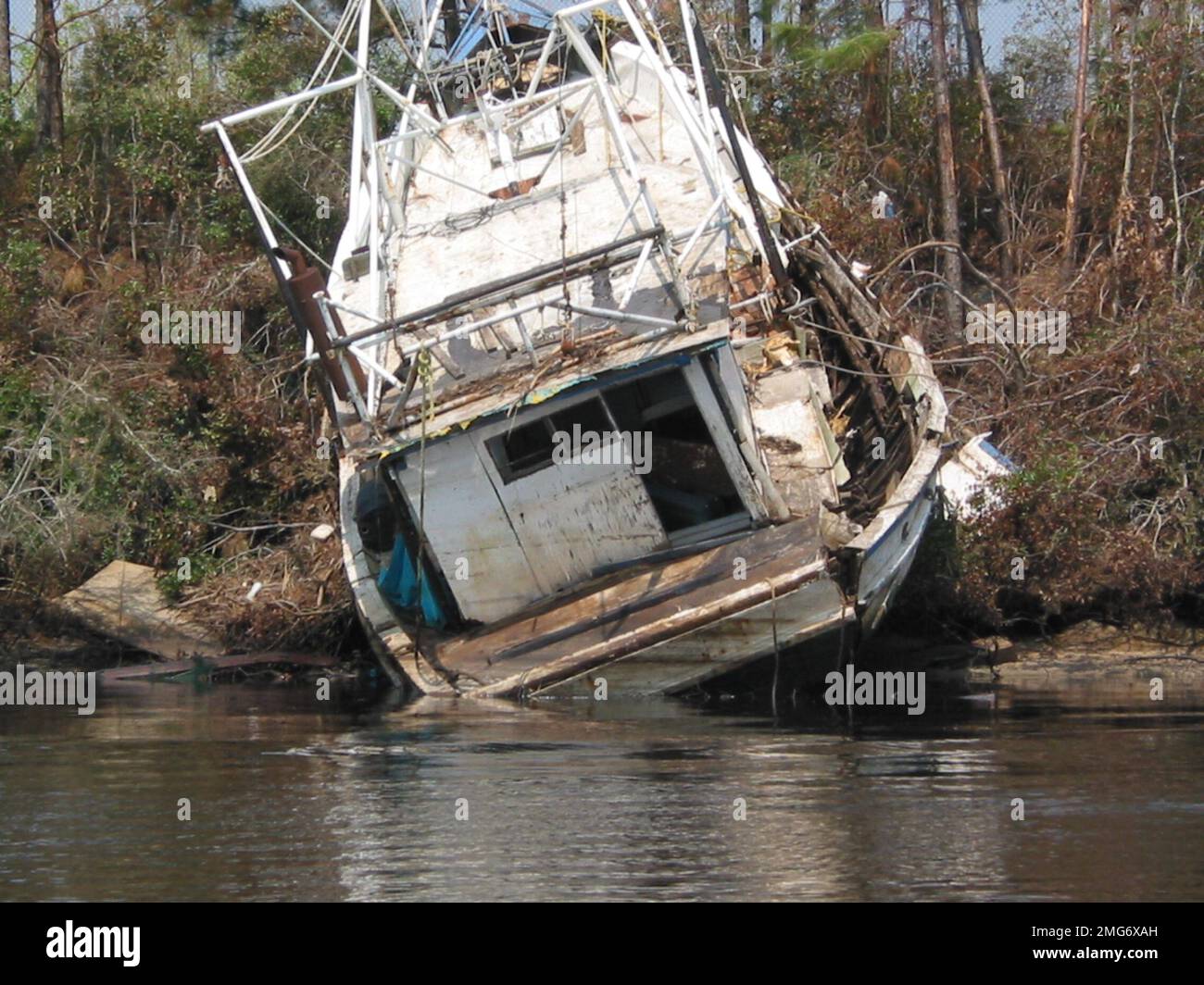 Aftermath - Displaced Boats - Port Security Unit (PSU) 309 - 26-HK-27-5 ...