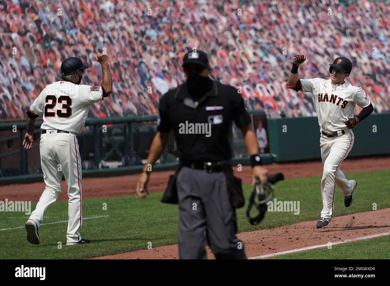 San Francisco Giants' Mike Yastrzemski, right, is congratulated by ...