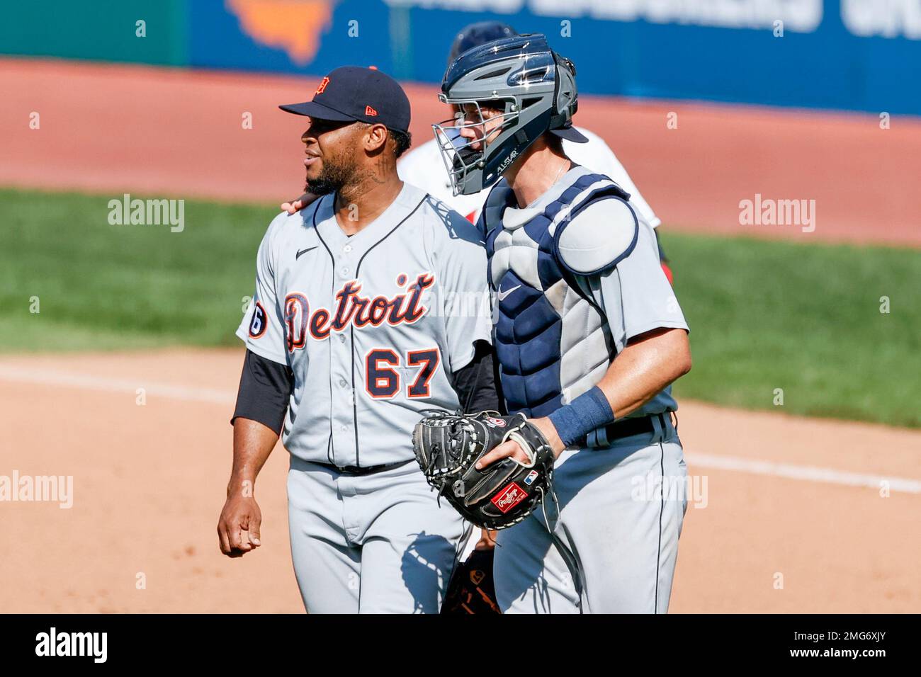 Detroit Tigers pitcher José Cisnero (67) and Grayson Greiner (17 ...