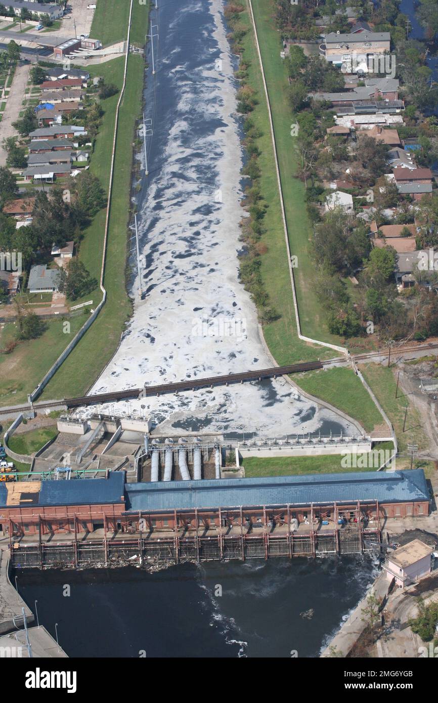 Aerial shot houses along coast hi-res stock photography and images - Alamy