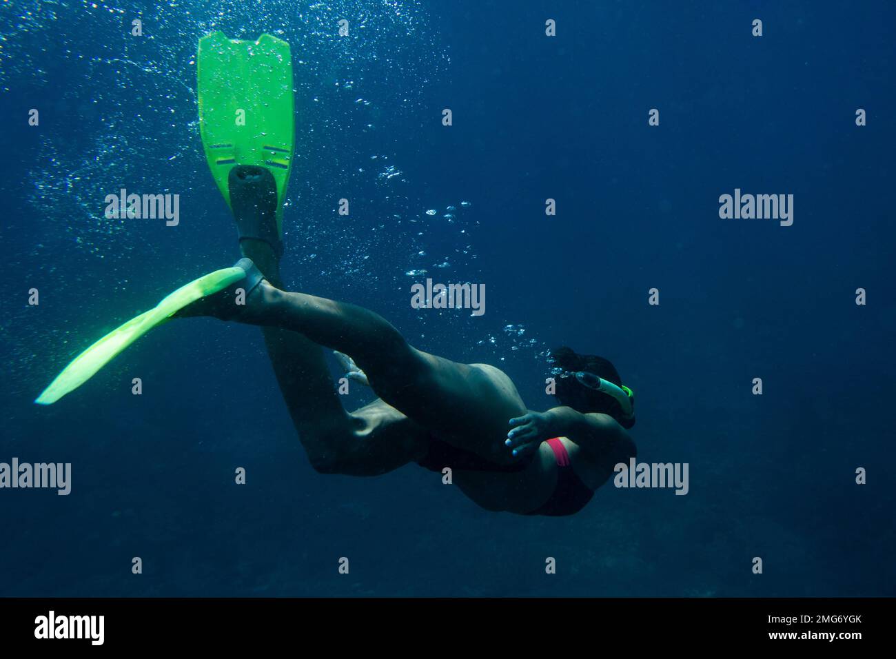 Underwater camera pool hi-res stock photography and images - Alamy