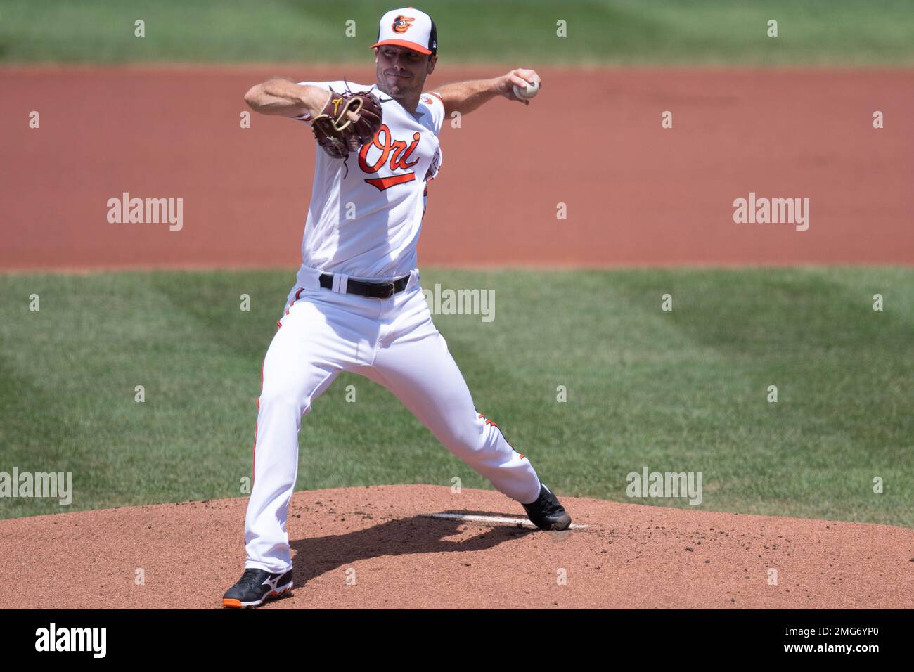 Baltimore Orioles starting pitcher Wade LeBlanc delivers a pitch during ...
