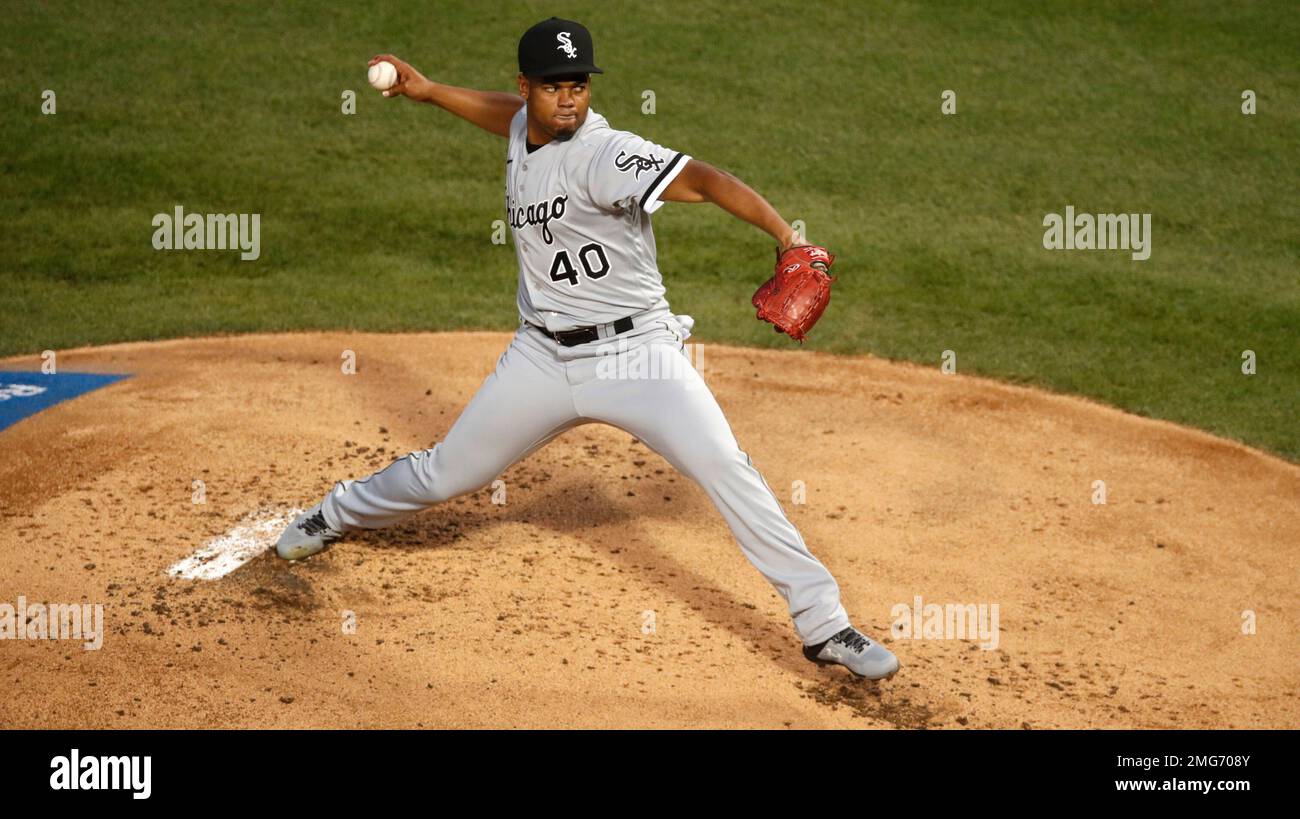 Chicago White Sox starting pitcher Reynaldo Lopez delivers during the ...