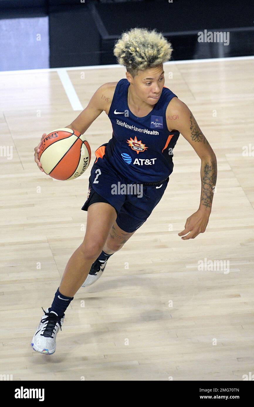 Connecticut Sun guard Natisha Hiedeman (2) sets up a play during the ...