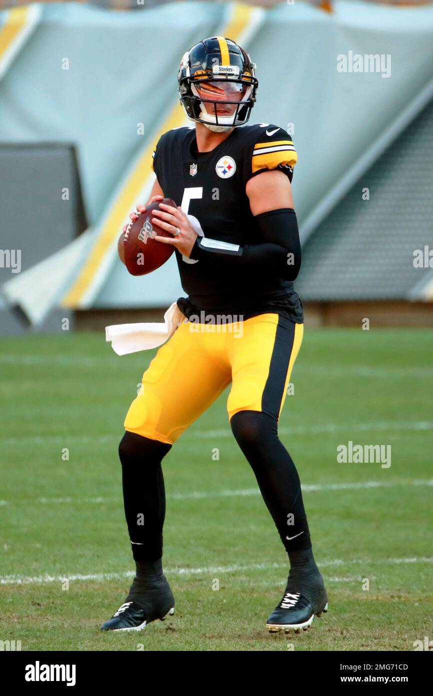 Pittsburgh Steelers quarterback Paxton Lynch (5) during practice at NFL ...