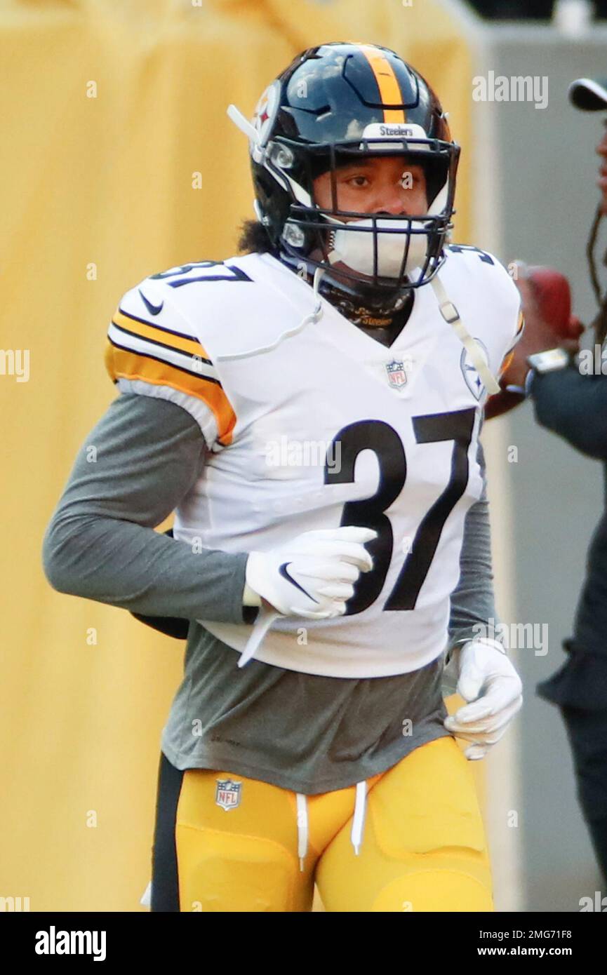 Pittsburgh Steelers safety Jordan Dangerfield (37) during practice at ...