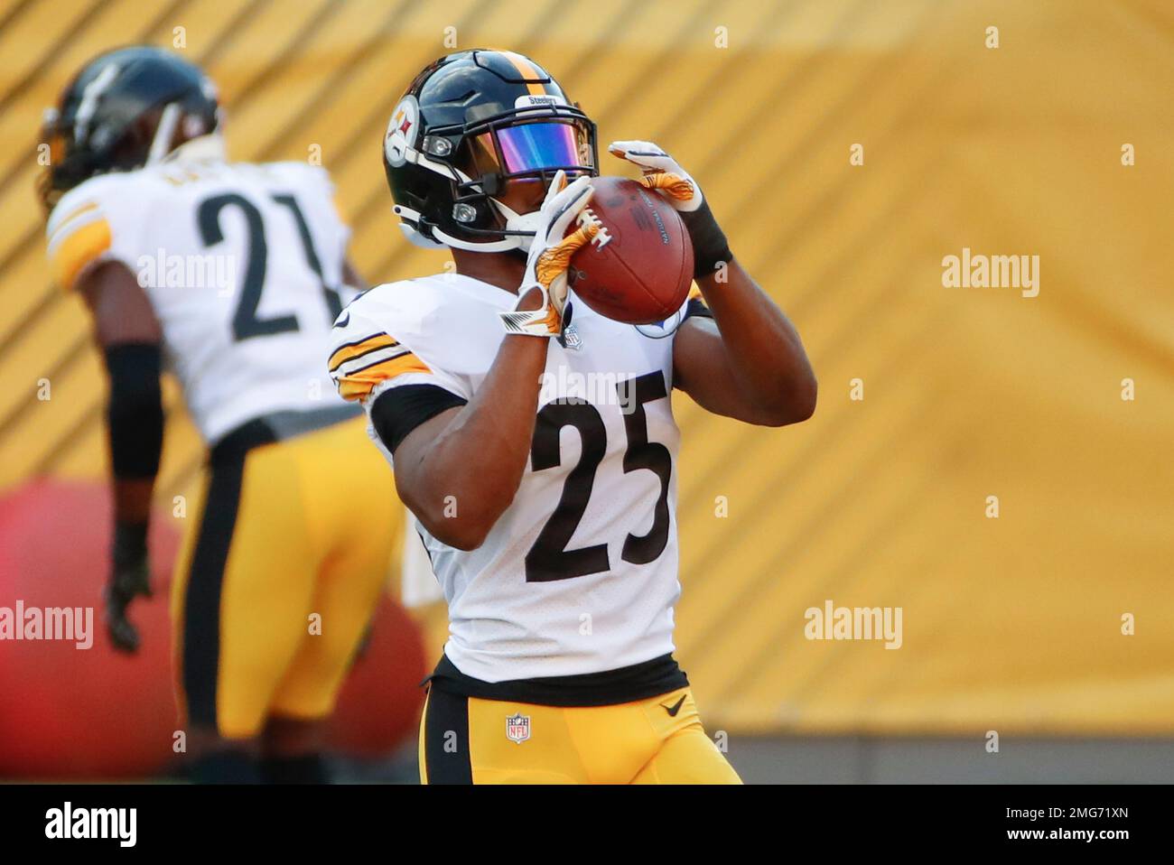 Pittsburgh Steelers safety Antoine Brooks Jr. (25) during practice at ...