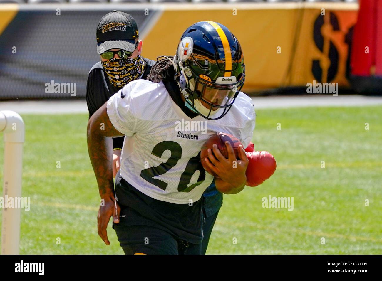 during practice at NFL football training camp in Pittsburgh, Wednesday ...