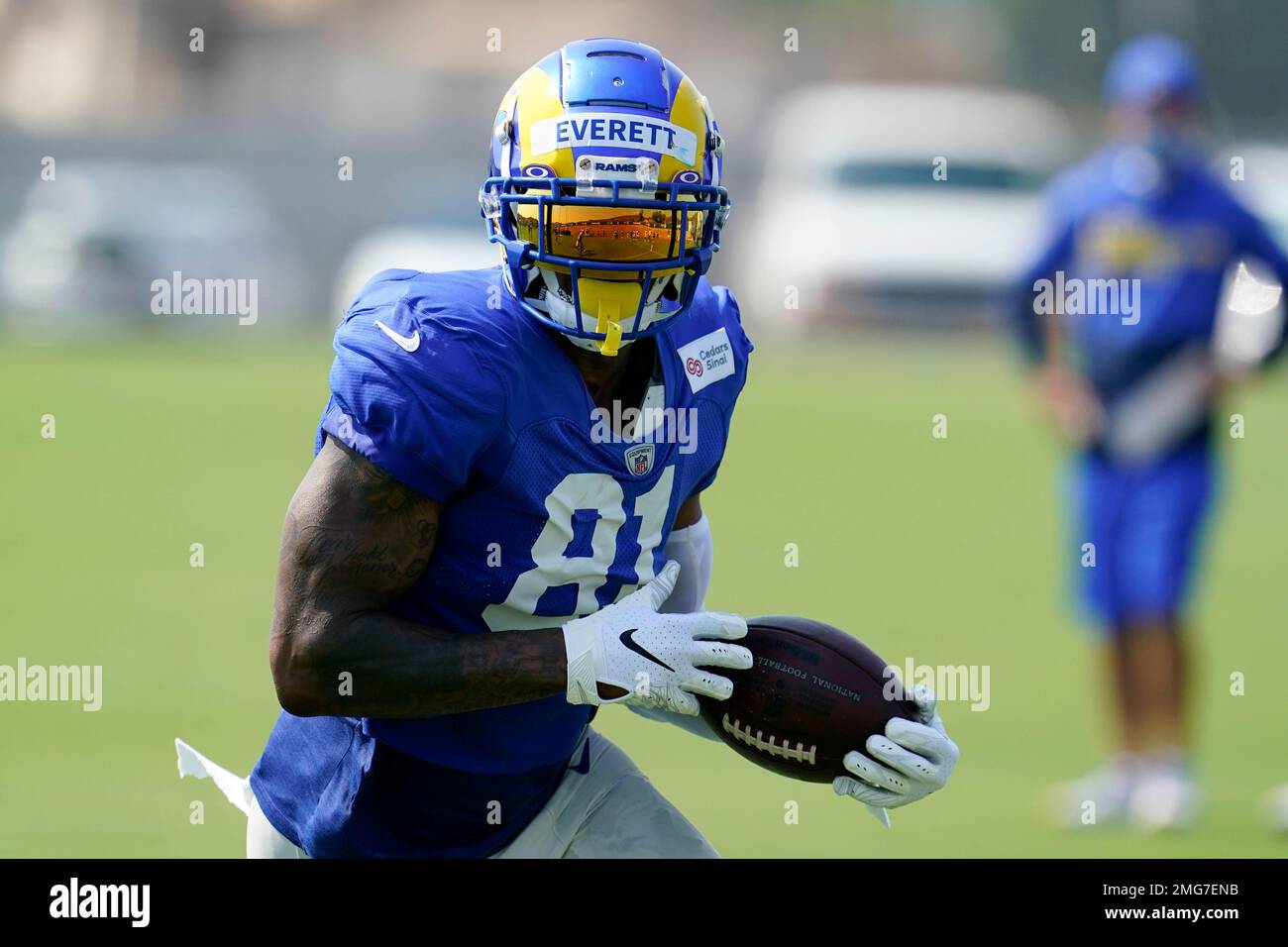 Los Angeles Rams tight end Gerald Everett (81) runs for a touchdown ...
