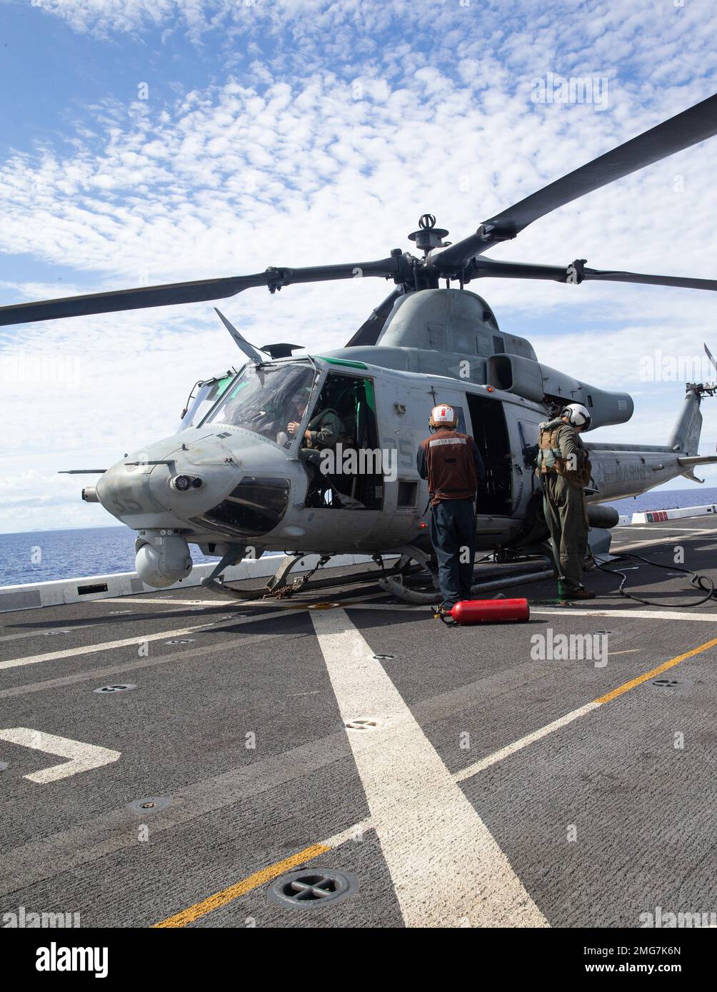 U.S. Marines with Marine Medium Tiltrotor Squadron 262 (Rein.), 31st ...