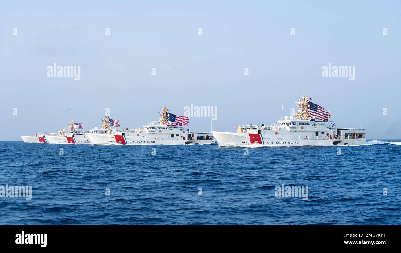 220822-A-KS490-1182 STRAIT OF HORMUZ (Aug. 22, 2022) From the left, U.S ...