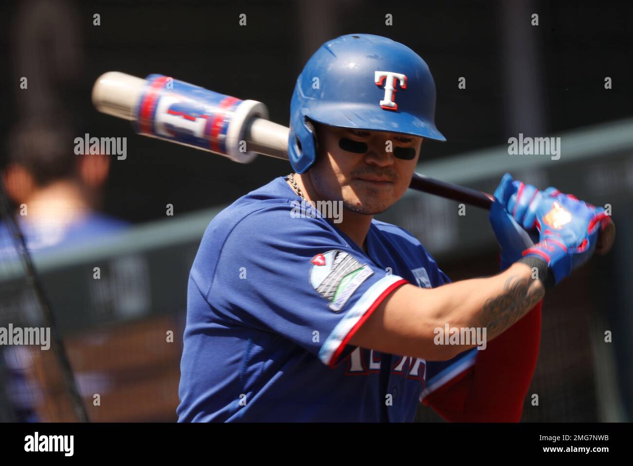 Texas Rangers left fielder Shin-Soo Choo (17) in the first inning of a ...