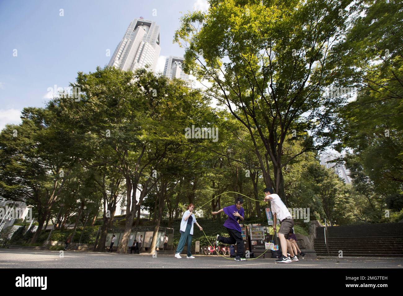 College students from Nihon University play Double Dutch jump rope at ...