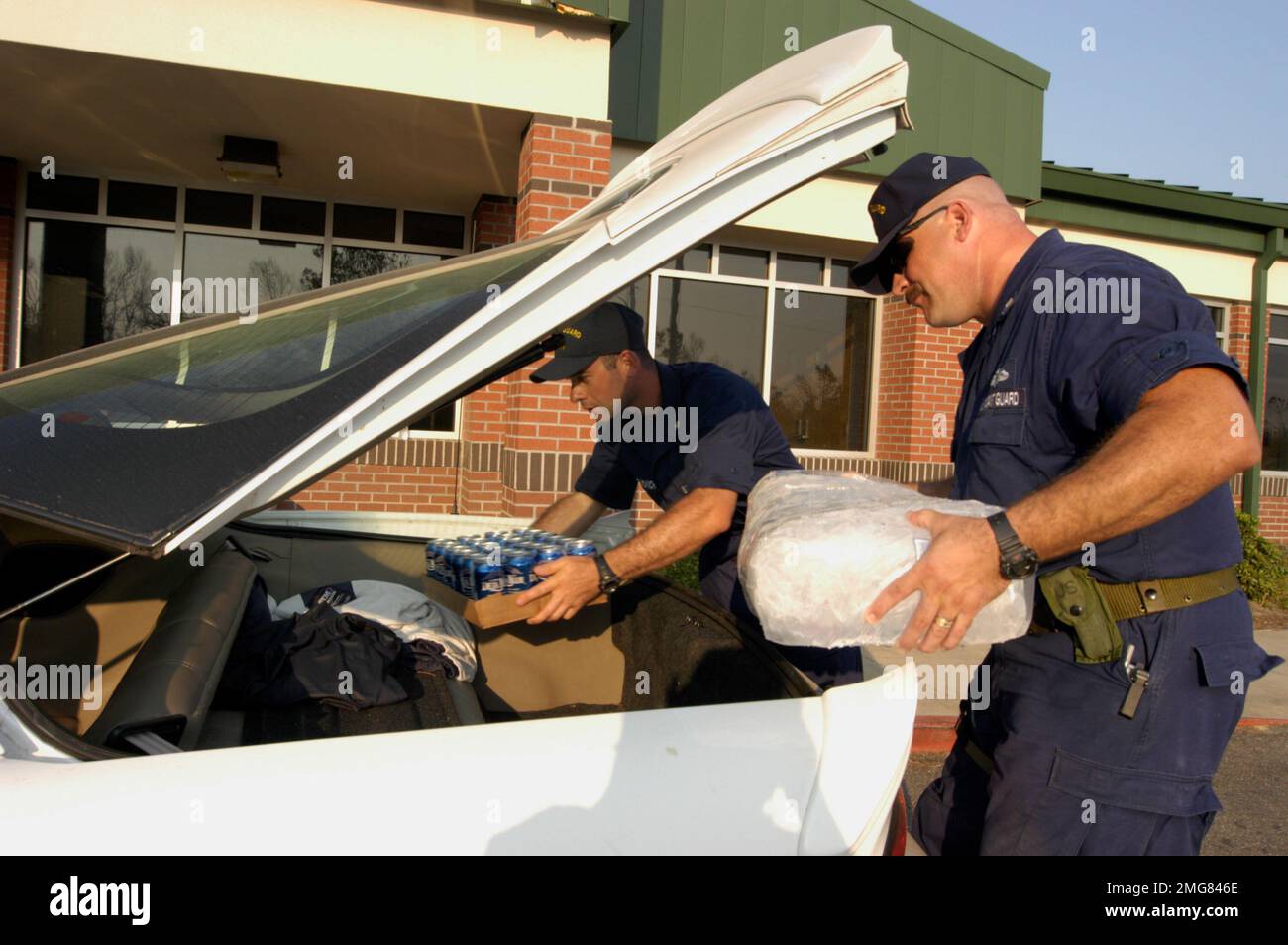 Field Office Operations - 26-HK-79-5. CG Field Office ops--CG personnel ...
