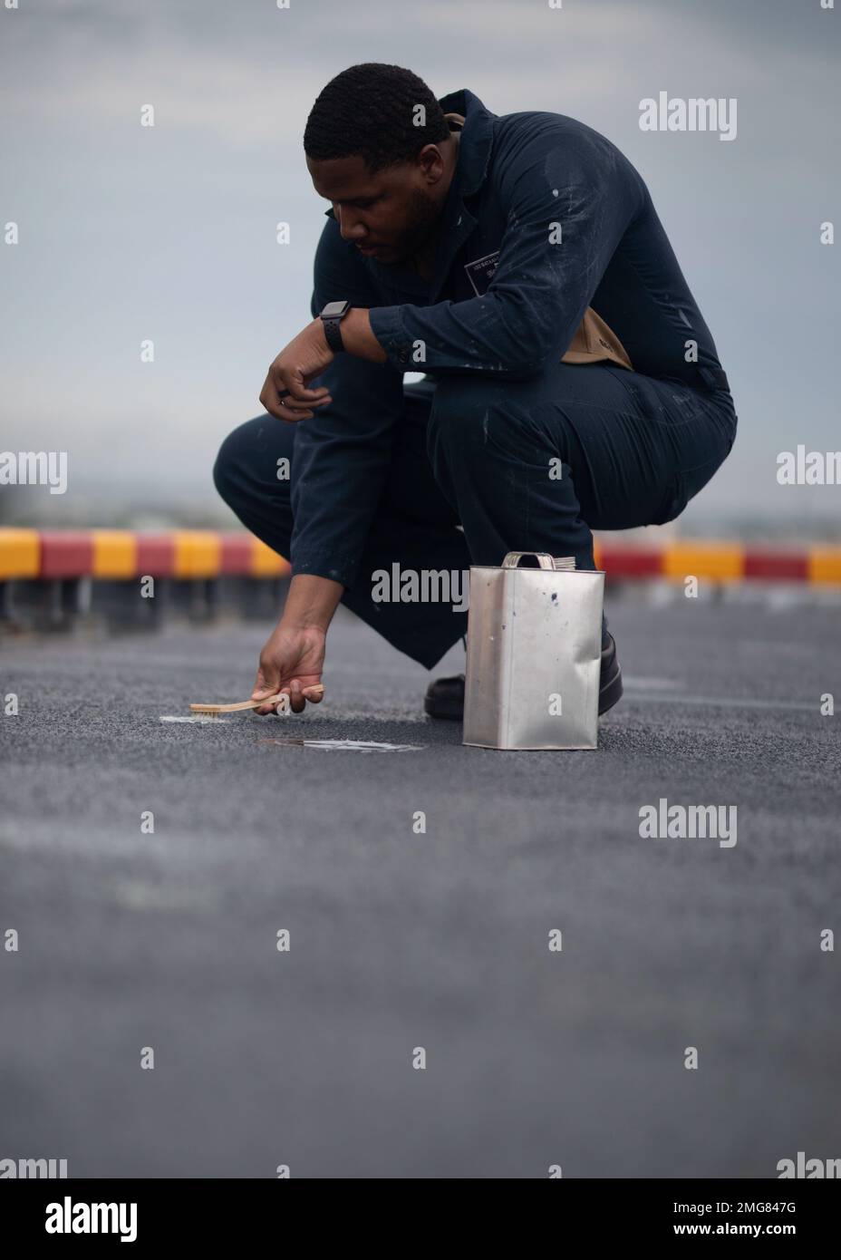 220822-N-LZ839-1101 ATLANTIC OCEAN (August 22, 2022) Airman Tyler Davis ...