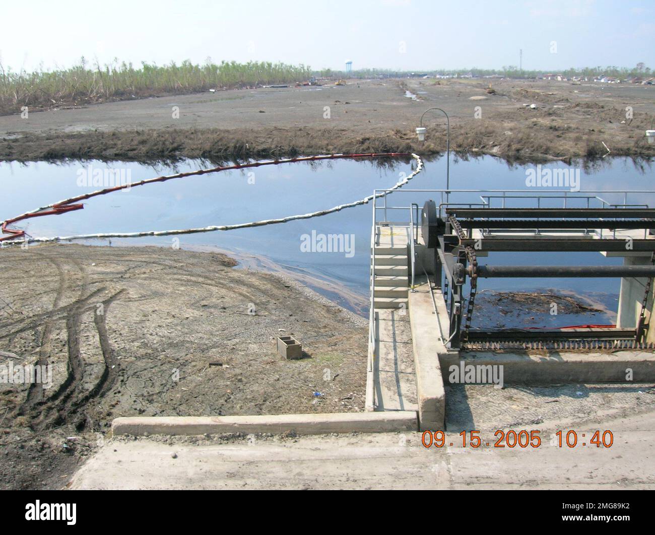 Pollution - ESU St. Louis Response - Murphy Oil - 26-HK-244-24. Pumping ...