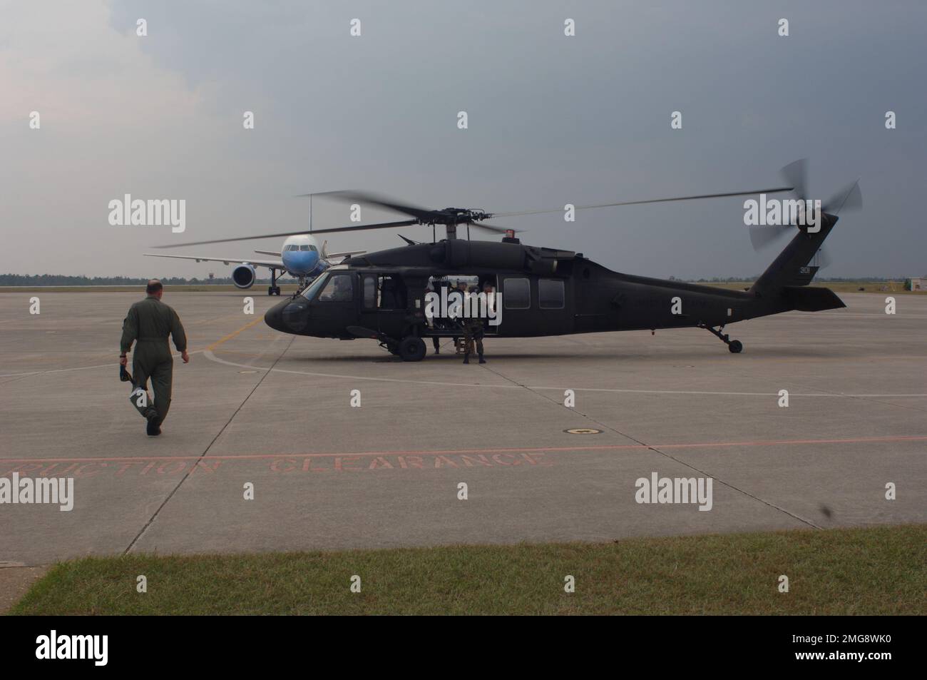 Congressmen Visit Mobile Aviation Training Center - 26-HK-4-43 ...