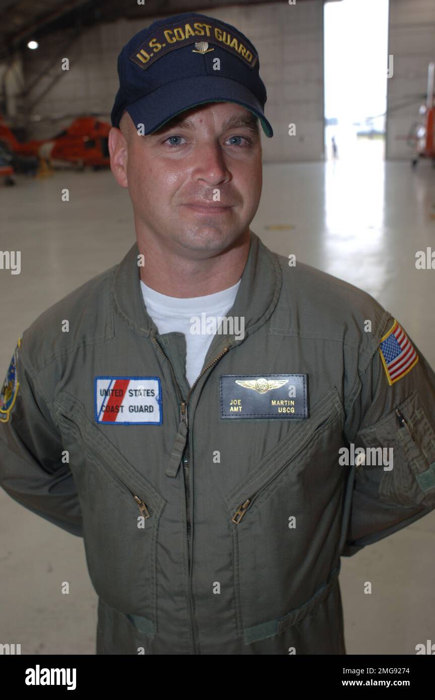 Congressmen Visit Mobile Aviation Training Center - 26-HK-4-34. AMT Joe ...