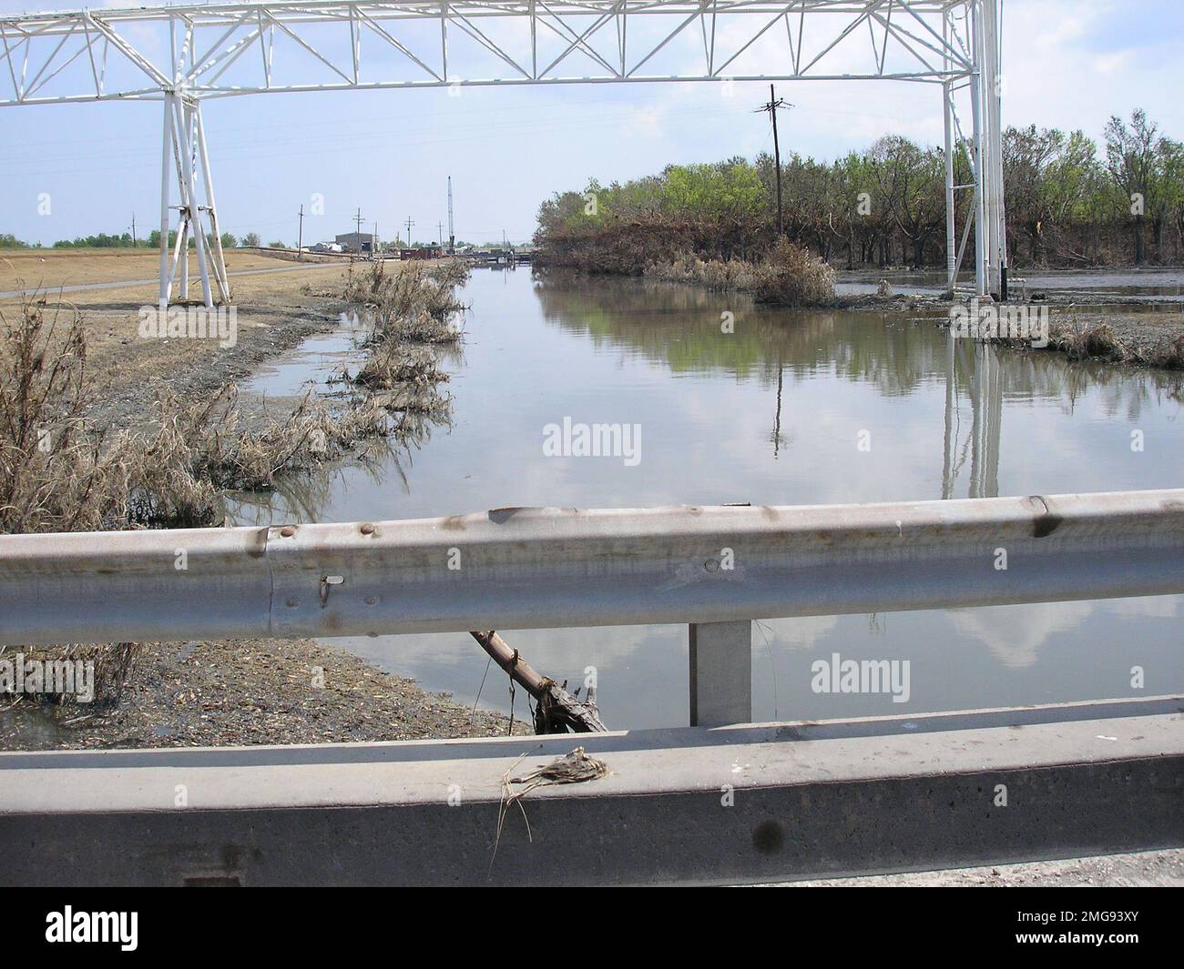 Pollution - ESU St. Louis Response - North Bass - 26-HK-229-54. VIEW OF ...