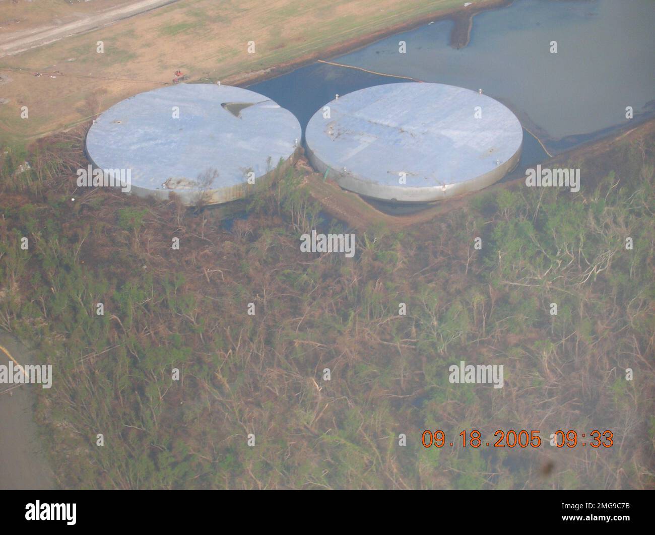 Pollution - ESU St. Louis Response - South Bass - 26-HK-234-23. aerial ...